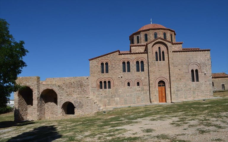 ΧΡΙΣΤΙΑΝΟΙ ΤΡΙΦΥΛΙΑΣ - Davillas Tours