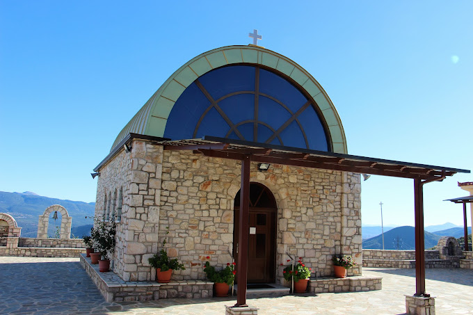 ΙΕΡΑ ΜΟΝΗ ΑΓΙΟΥ ΓΕΝΝΑΔΙΟΥ - Davillas Tours